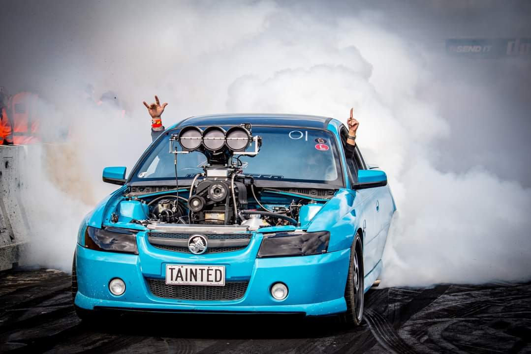'Tainted' Burnout ute - Llama Engineering